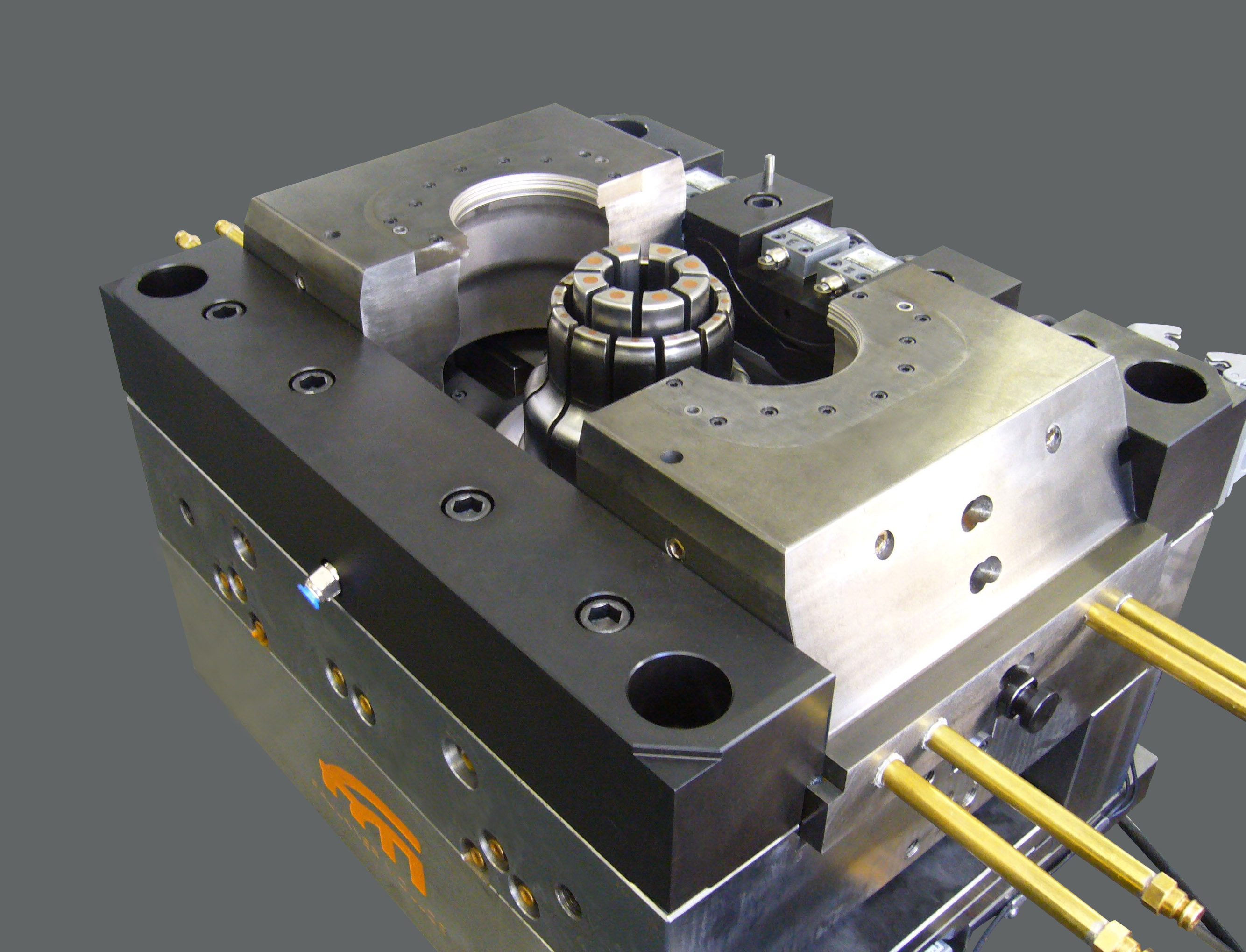 Medical, electronics, packaging injection mould toolmakers UK
